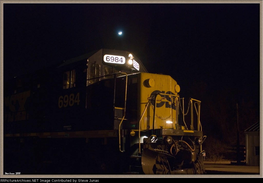 CSX 6984 sits under the moon